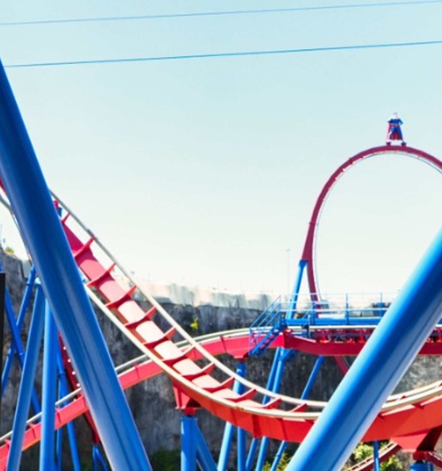 SUPERMAN™ KRYPTON Coaster @ Six Flags Fiesta Texas - Themeparkplanner