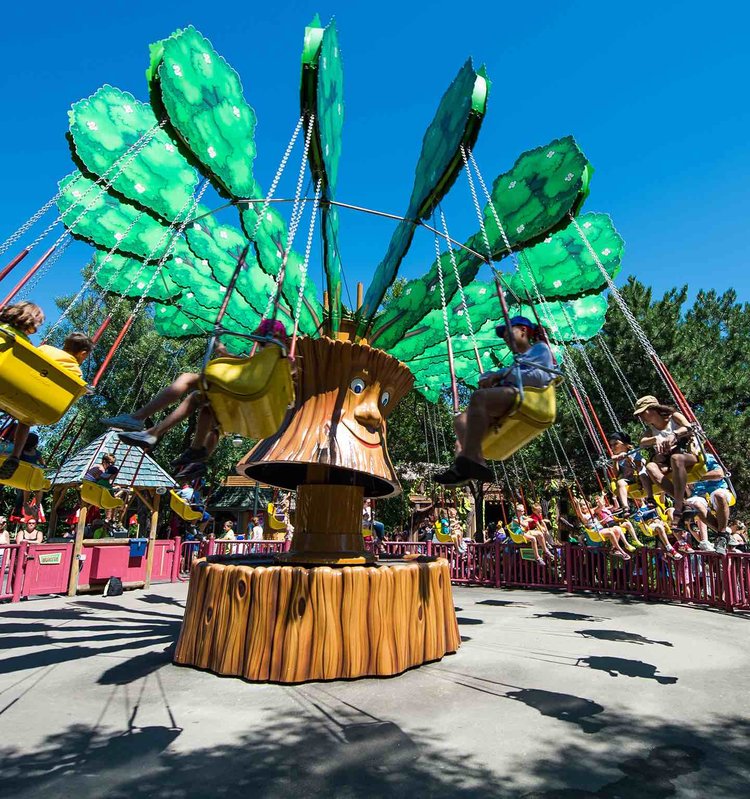 All rides of La Ronde, Montreal - Themeparkplanner