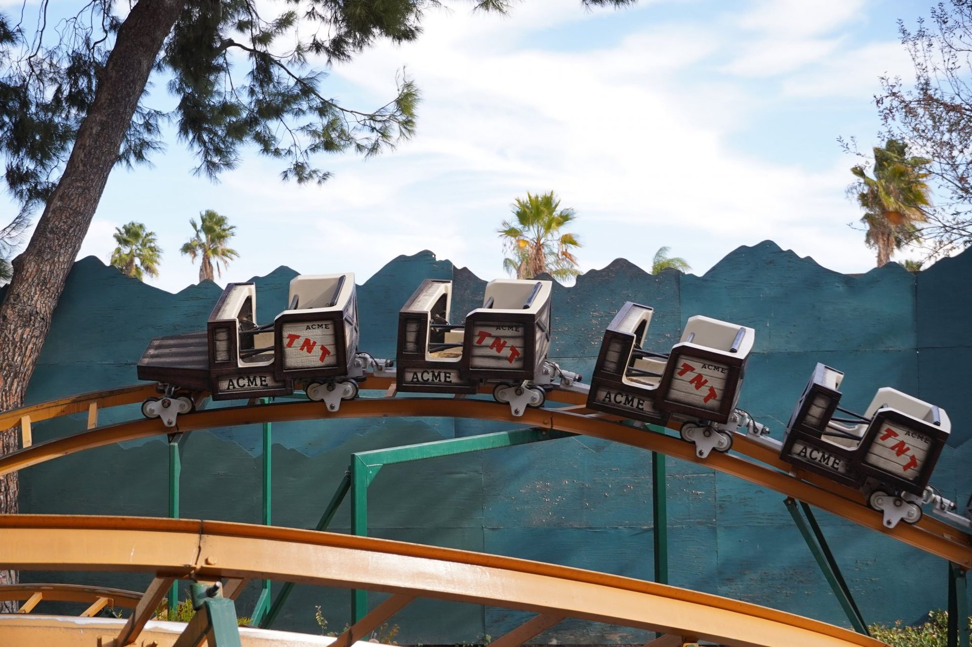 Canyon Blaster - Six Flags Magic Mountain