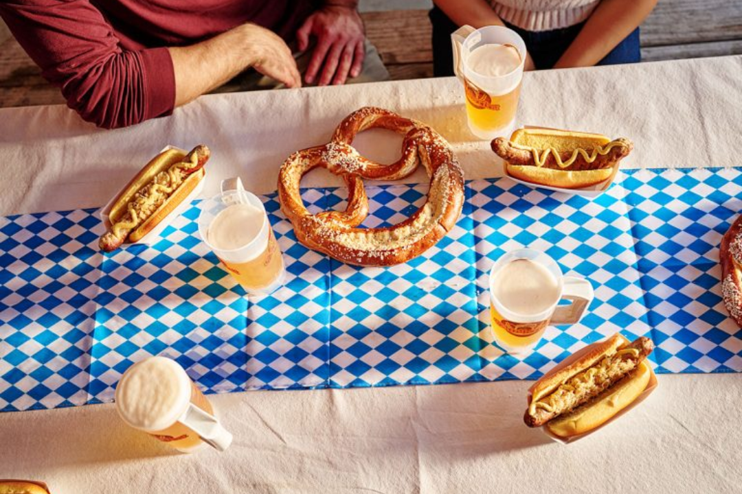 Oktoberfest - Brat-Eating Contest - Six Flags Discovery Kingdom