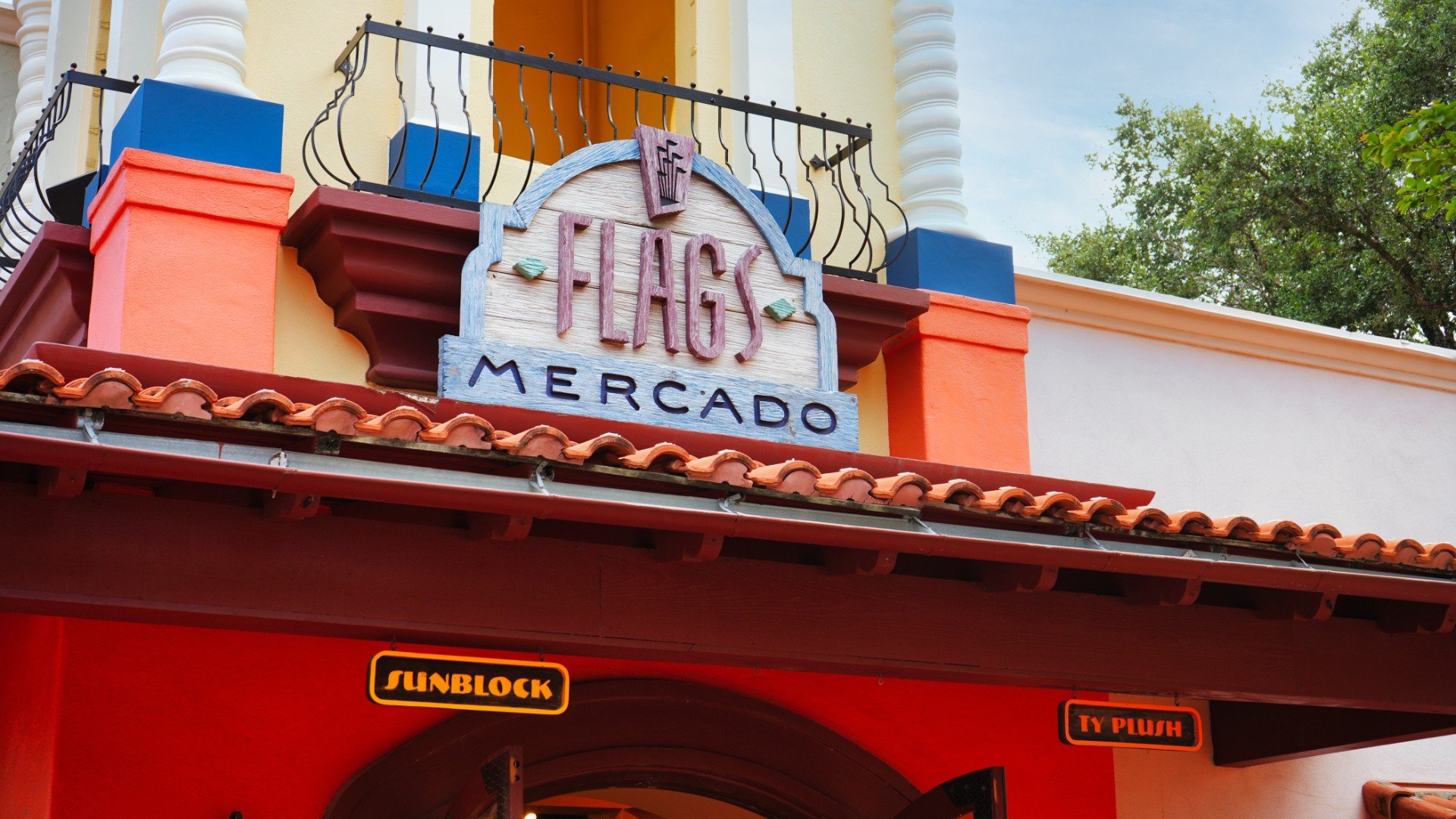 Shops and Stores | Six Flags Fiesta Texas