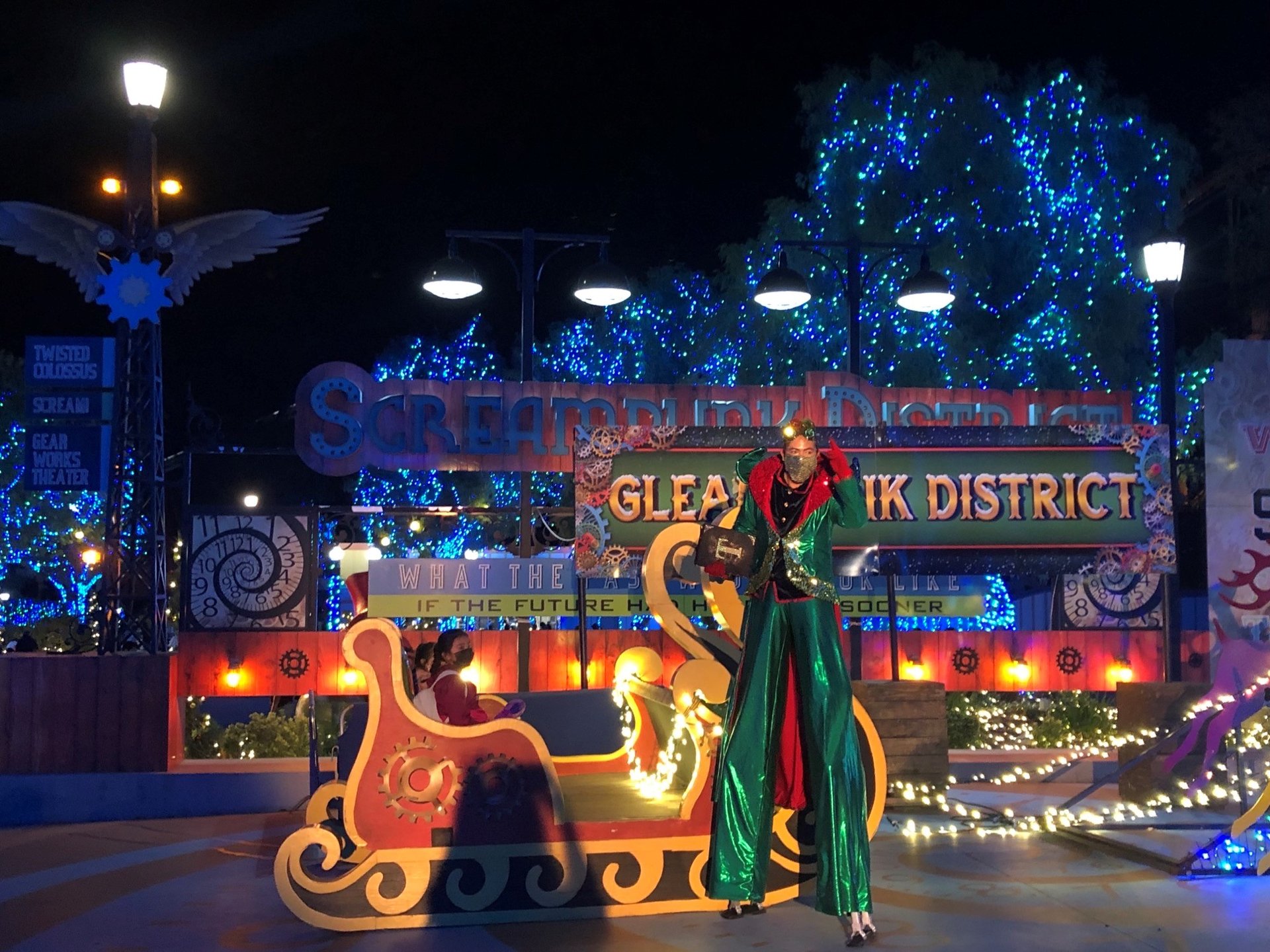 Jobs - Six Flags Magic Mountain