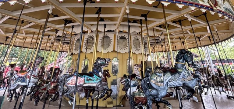 Grand Ole Carousel - Six Flags St Louis