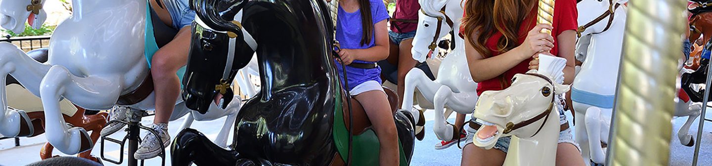 Grand American Carousel | Six Flags Magic Mountain