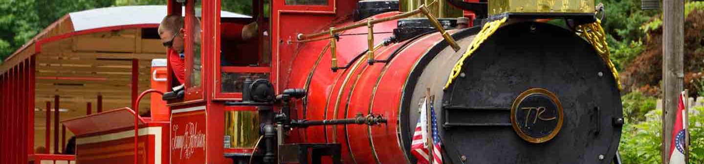Tommy G. Robertson Railroad | Six Flags St Louis